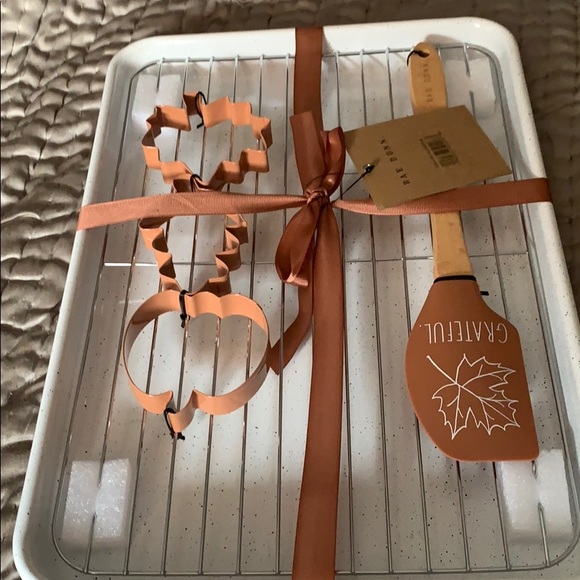 Rae Dunn | Kitchen | Rae Dunn Baking Set | Poshmark